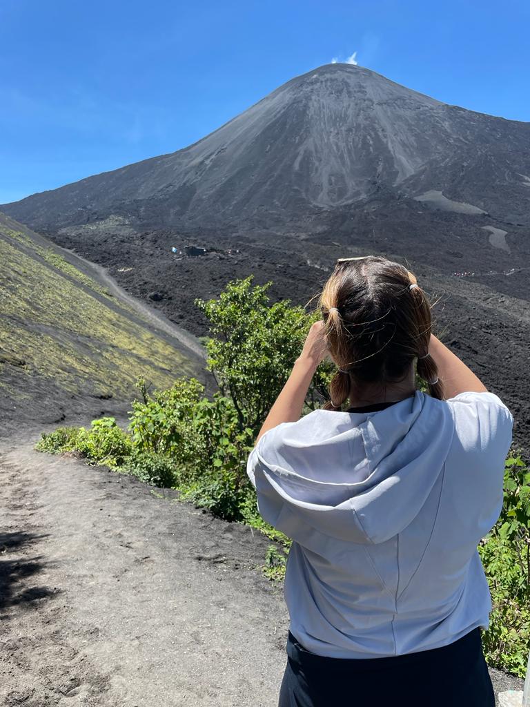Tour volcán Pacaya – Viajes y Experiencias Futura